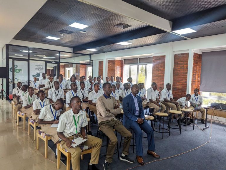 Ecole de Sciences de Byimana Visit. – Unipod